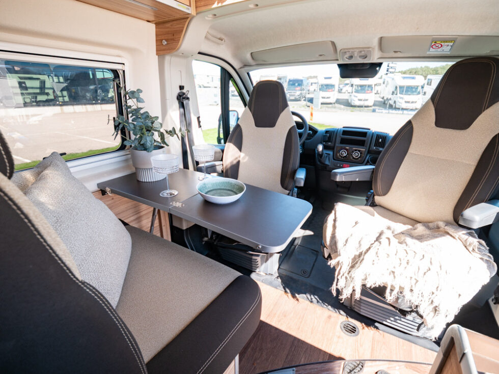 Hymer-AYERS ROCK *Automat *SOMMARKAMPANJ-(2017) » Vincents Europe
